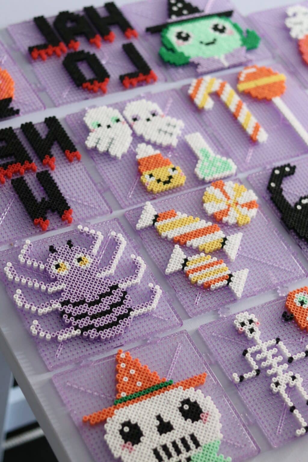 STORA PÄRLHÄFTET HALLOWEEN - Kreativa Karin